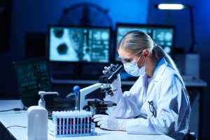 28 de abril, día del bacteriólogo – Comprolab